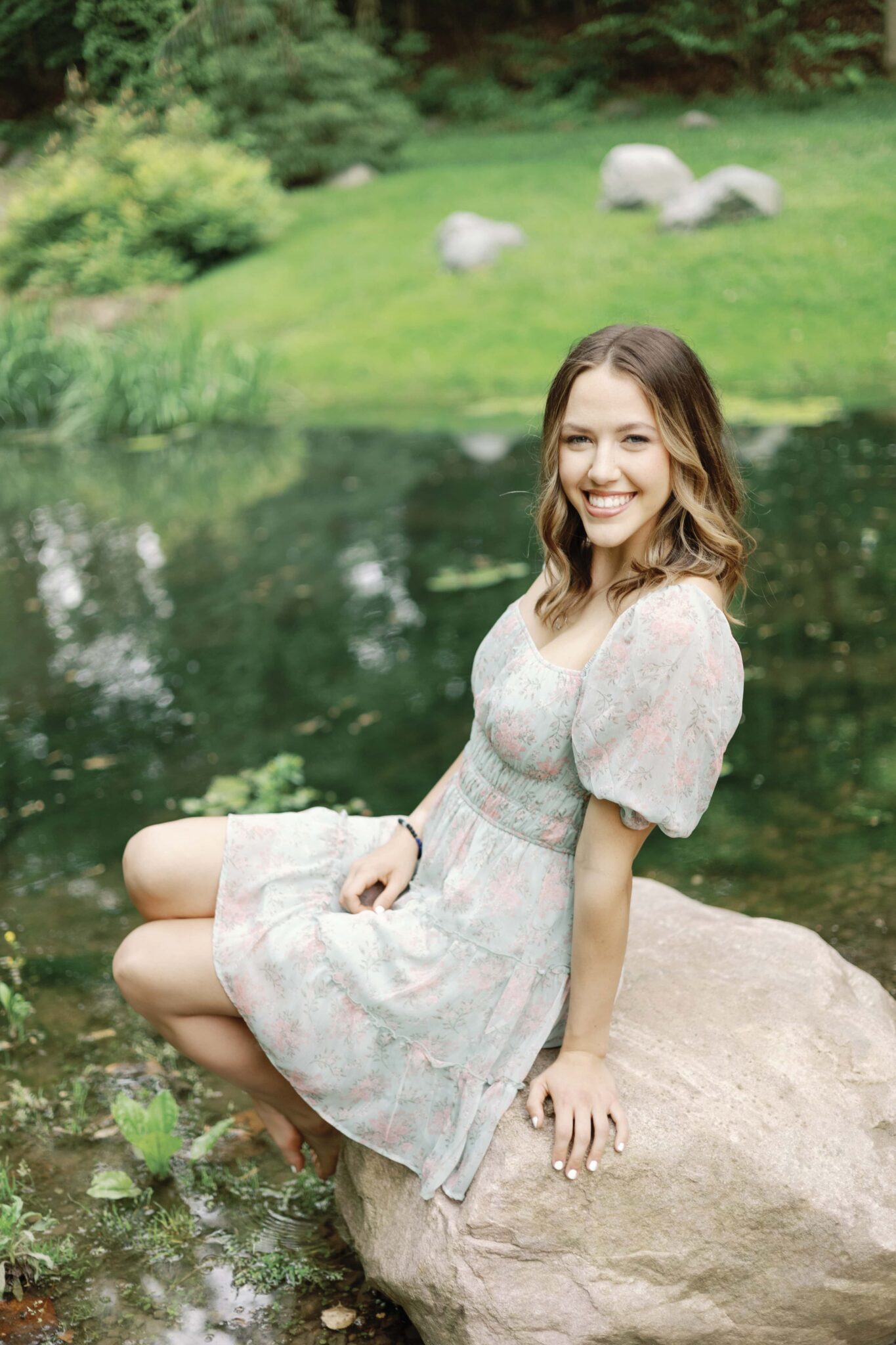 Bethany's Spring Senior Photos in Indianapolis - Monette Wagner Photography