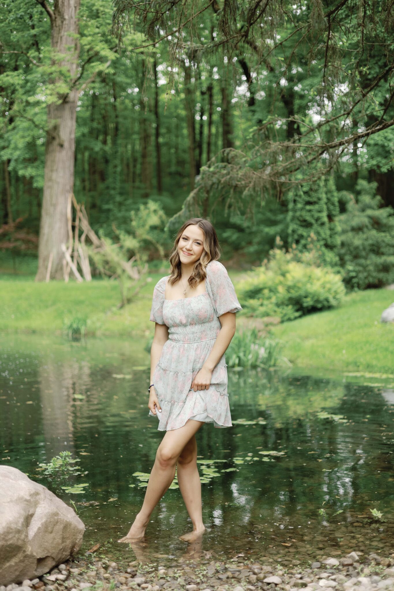 Bethany's Spring Senior Photos in Indianapolis - Monette Wagner Photography