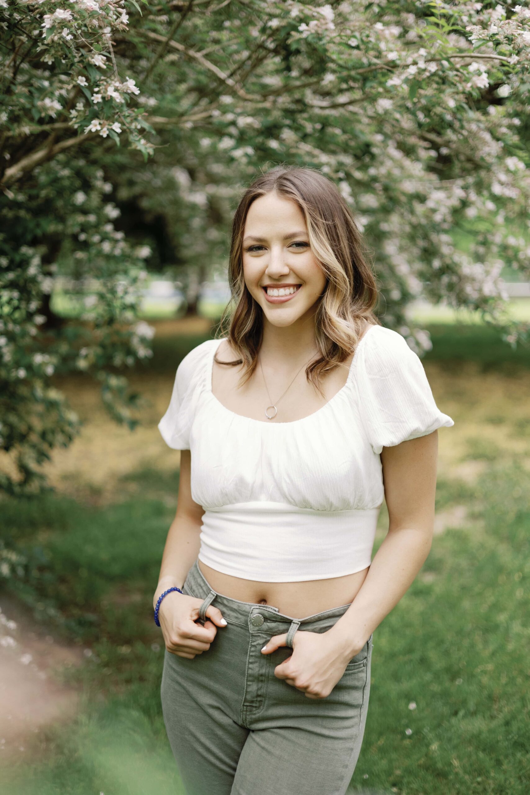 Bethany's Spring Senior Photos in Indianapolis - Monette Wagner Photography