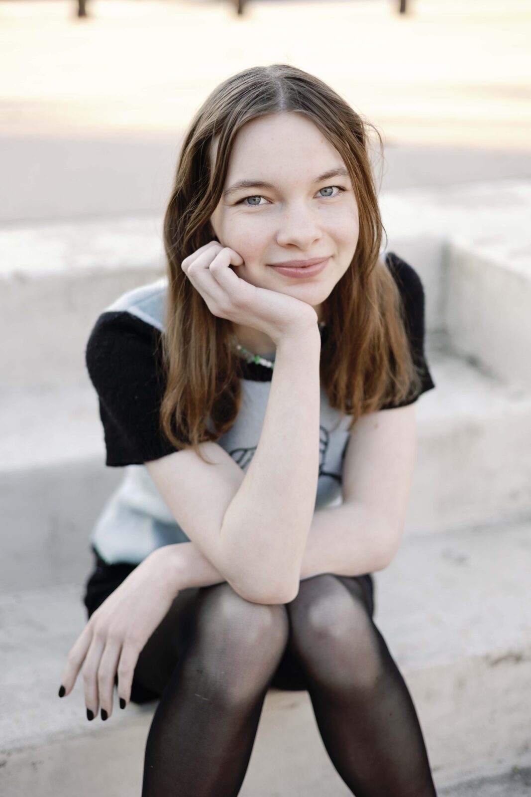 Laura's Urban and Artsy Senior Pictures - Monette Wagner Photography